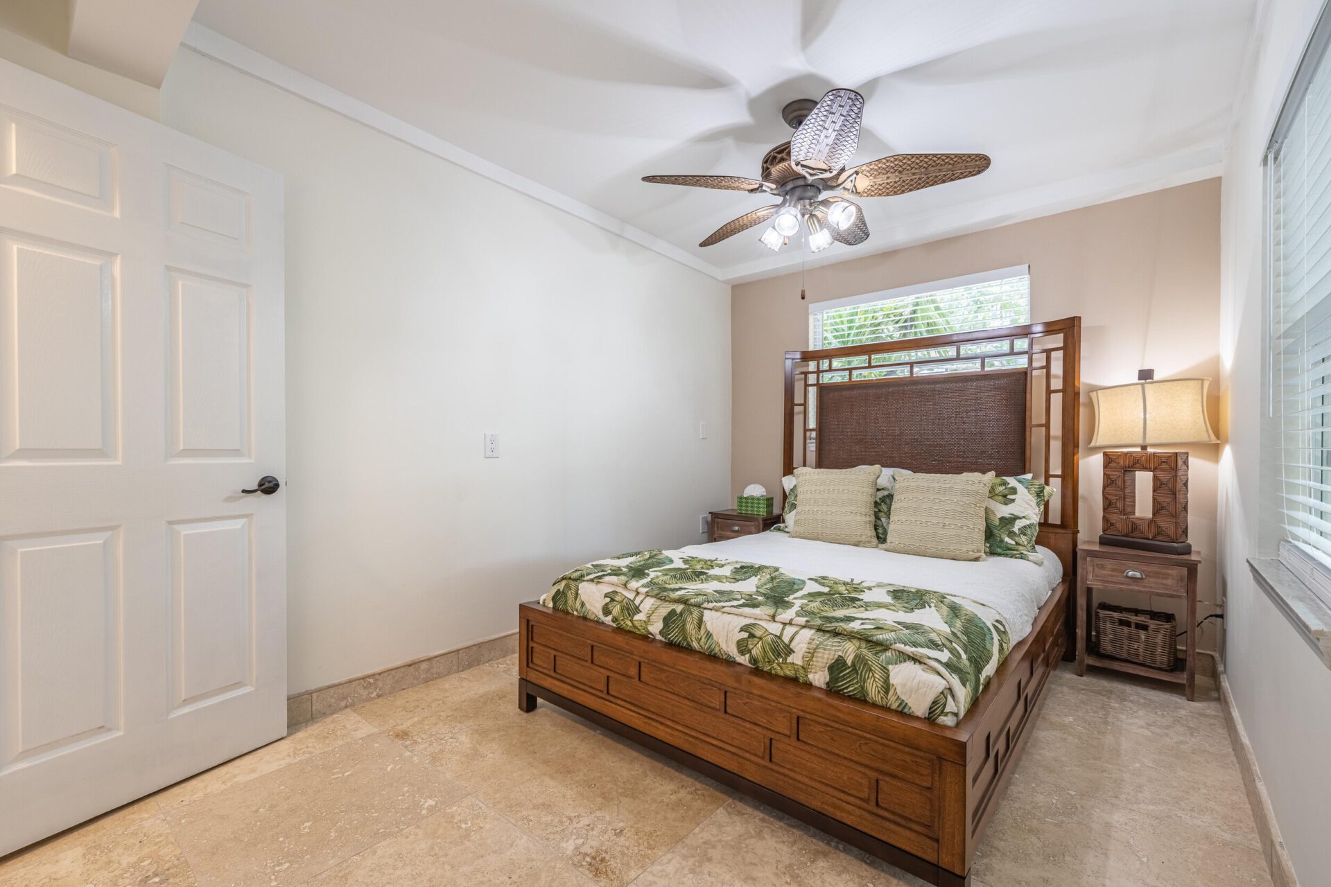 Luxury Beach Resort Style Cottage - Veloz Properties