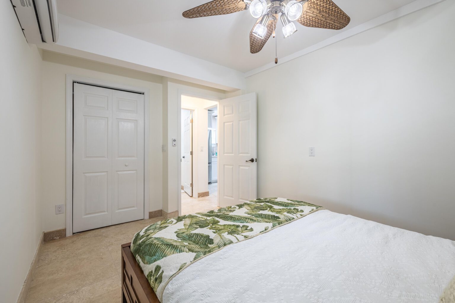 Luxury Beach Resort Style Cottage - Veloz Properties